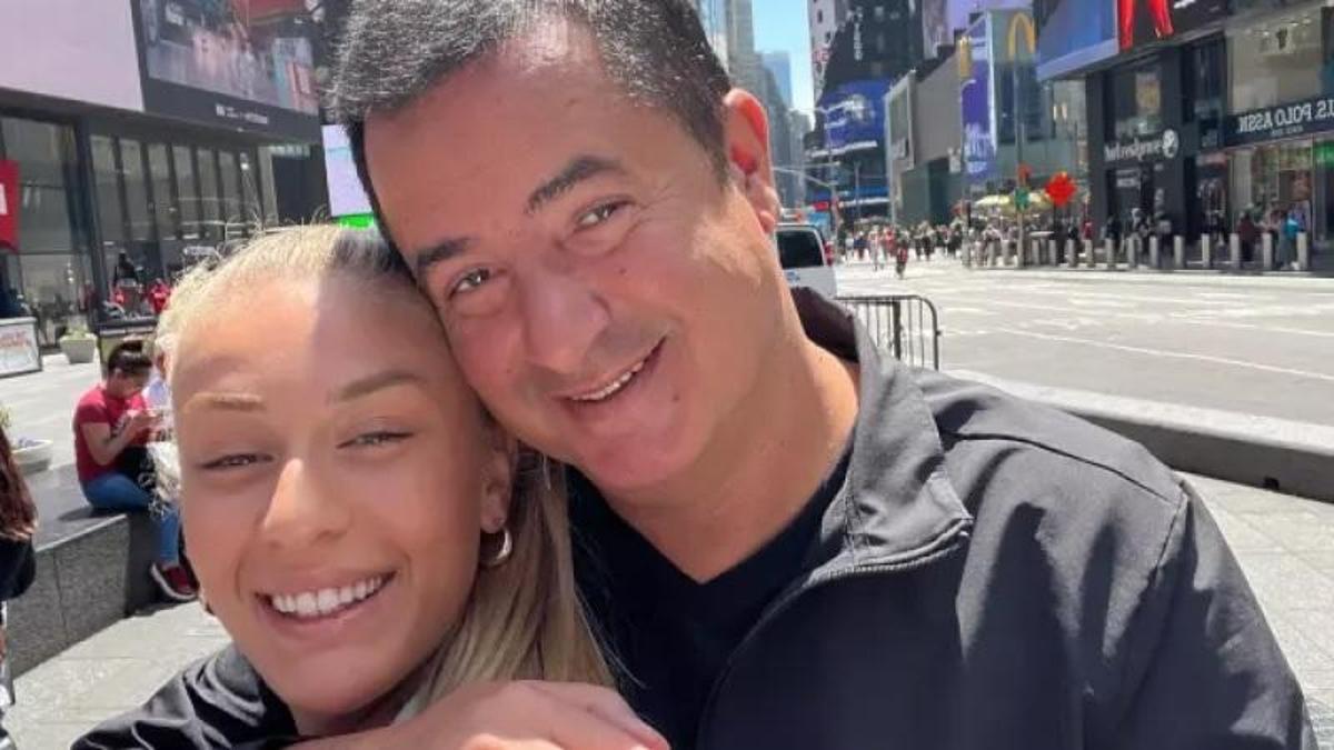 Acun Ilıcalı ve Çağla Ayça Altunkaya evleniyor! Davetiyede ilginç uyarı ...