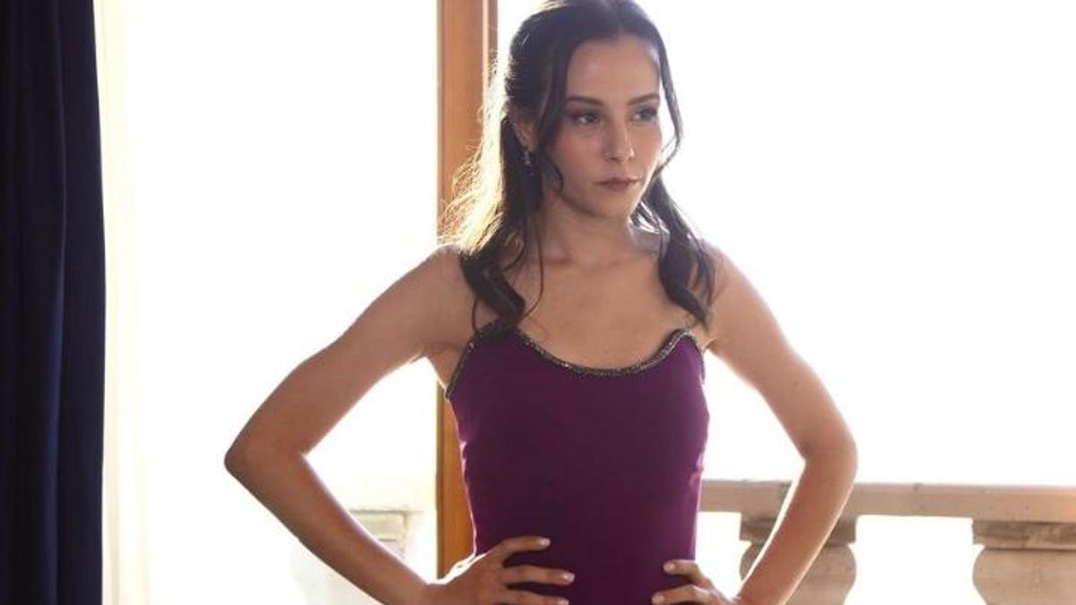 Siyah Kalp Harika kimdir? Derin İnce kaç yaşında? - Son Dakika Magazin ...