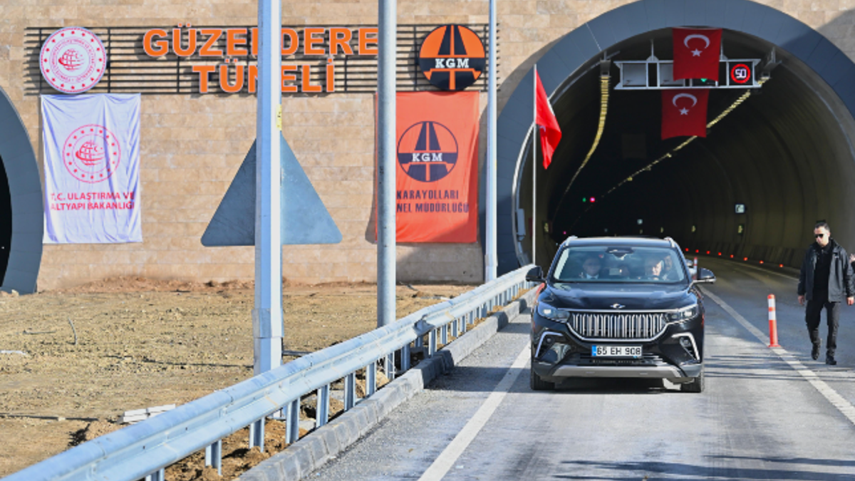 32 virajlar tarih oldu! Güzeldere Tüneli hizmete açıldı - Son Dakika ...