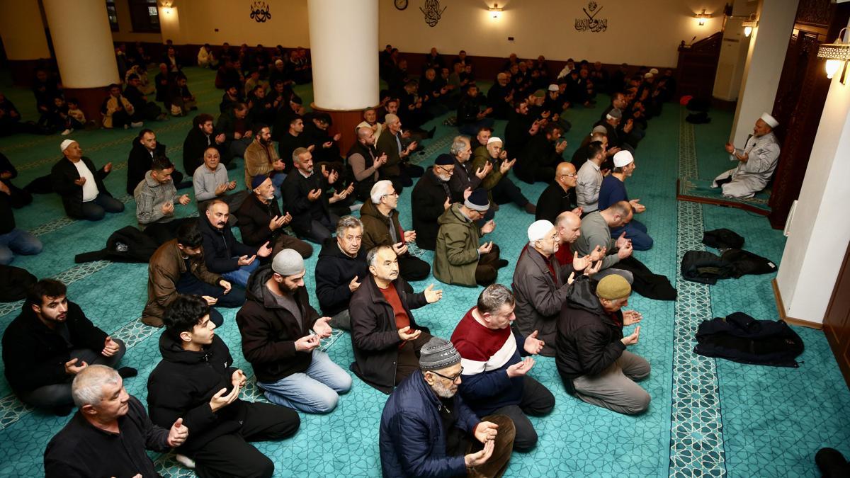 Trabzon ve çevre illerde Regaip Kandili dualarla idrak edildi - Trabzon ...