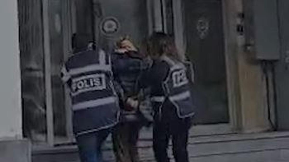 Kayseride kesinleşmiş hapis cezası ile aranan 3 kadın hükümlü yakalandı ...