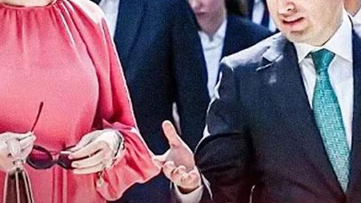 Kraliçeye Sözleri Gündem Oldu! Selçuk Bayraktar Belçika'da Manşet...