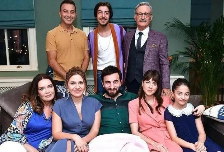 İşte Aykut Enişte Filmi Oyuncuları Cem Gelinoğlu Melis Babadağ Yer