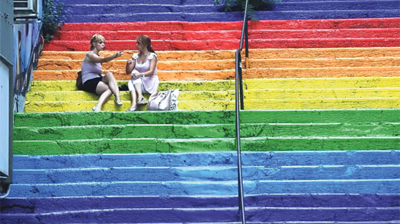 Cihangir merdivenleri rengarenk