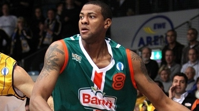 Chuck Davis'le 2 yıl daha - Basketbol Haberleri