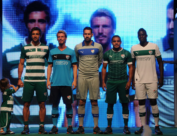 Bursaspor'a mavi forma - Spor Haberleri