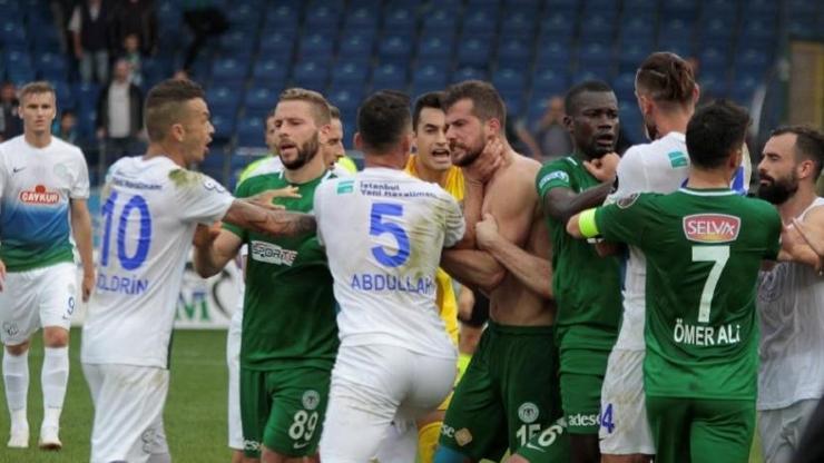 Abdullah Durak'a 3 maç ceza - Son Dakika Futbol Haberi