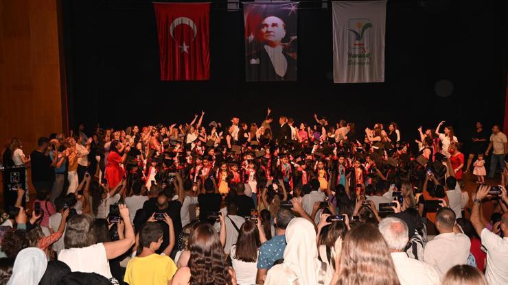 Manavgat Belediyesi'nde minik öğrenciler mezun oldu - Manavgat Haber