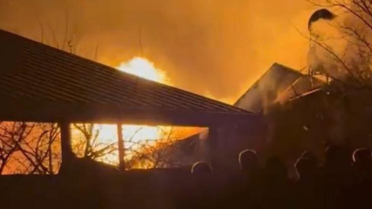Bursa'da 2 katlı evde çıkan yangın, bitişikteki eve sıçradı - Orhaneli ...