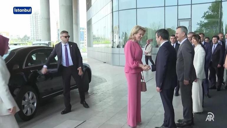 Belçika'da Selçuk Bayraktar'ın sözleri gündem oldu: Dünyayı korkunç bir ...